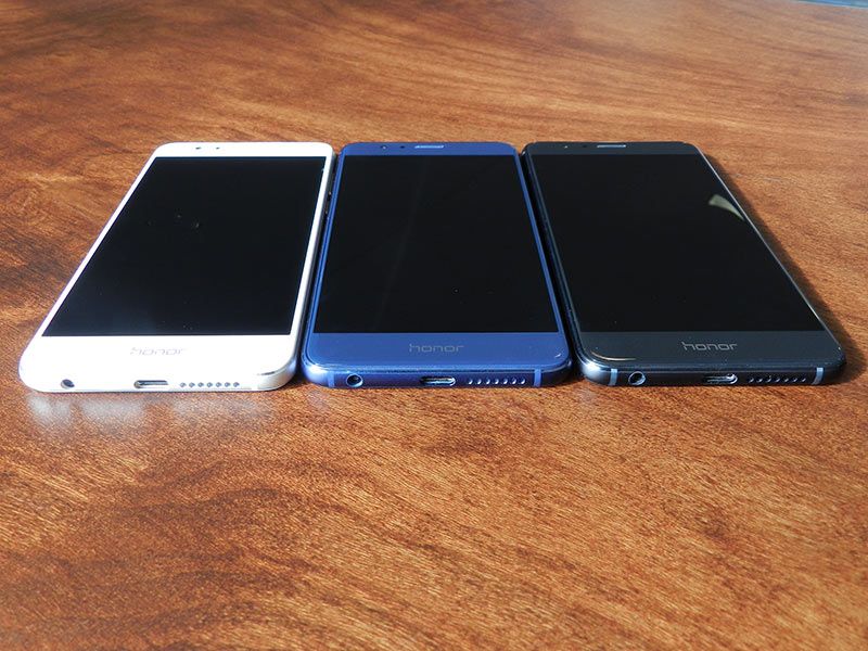 Honor 8 in Pictures: Blue, Black and White