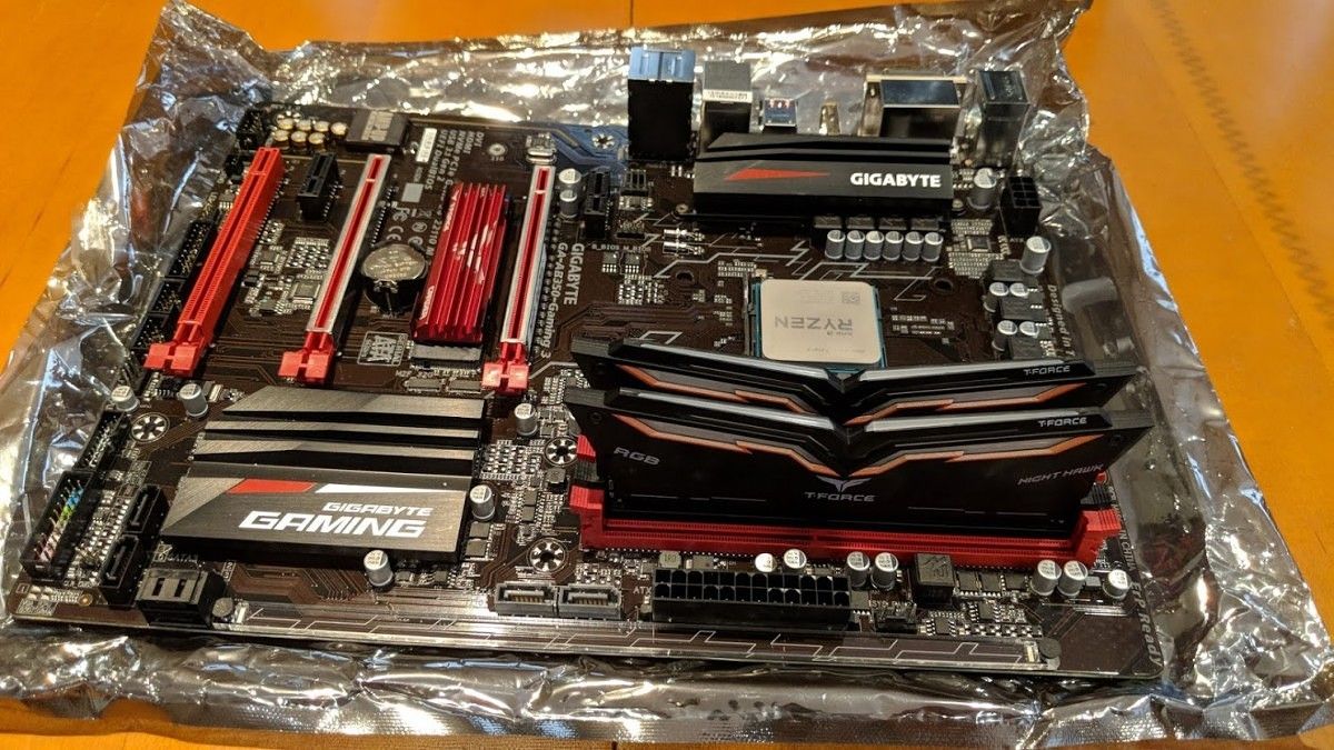 XDA's First Full PC Build: An All-AMD Linux Desktop
