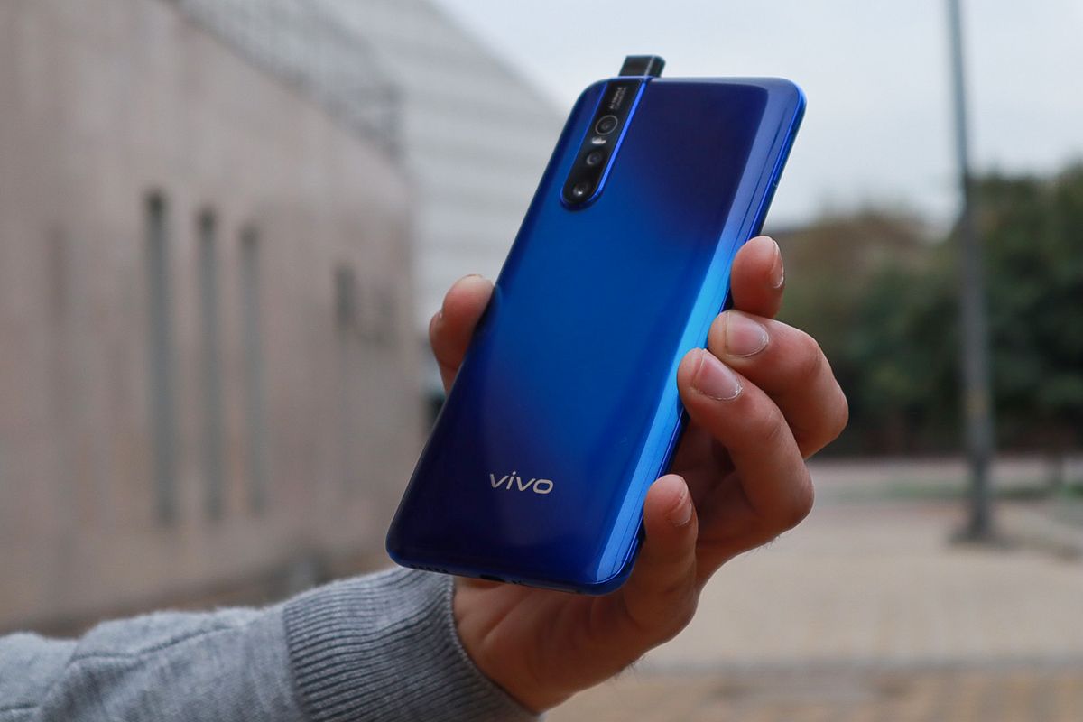 Vivo V15 Pro Hands On: Vivo Feels Premium and Innovative
