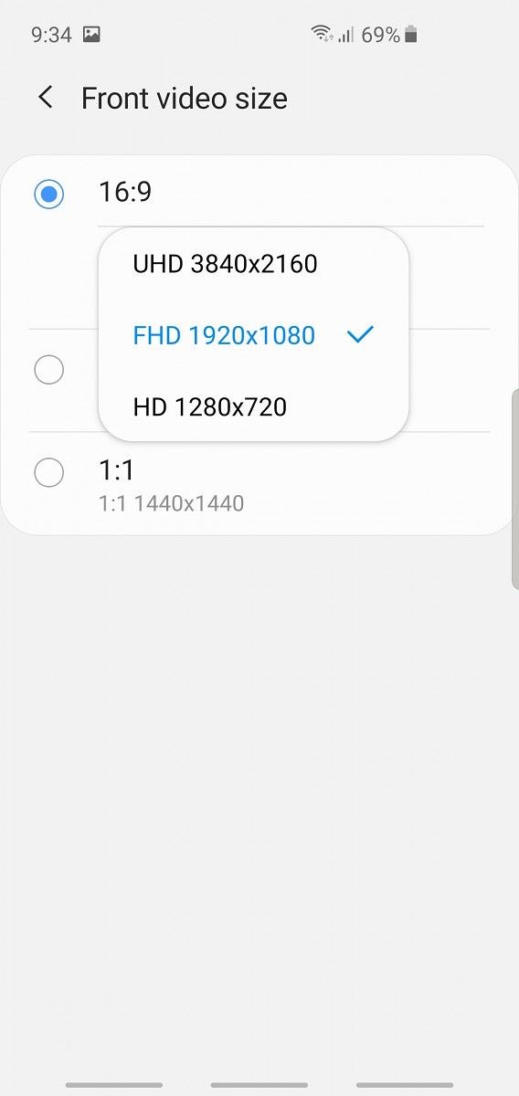 Samsung Galaxy S10e Review (Exynos): A Refreshingly Small Flagship with ...