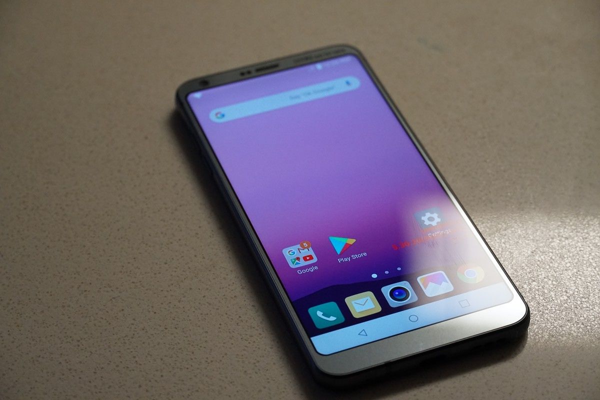 LG G6 with the Qualcomm Snapdragon 835: First Look at a Prototype