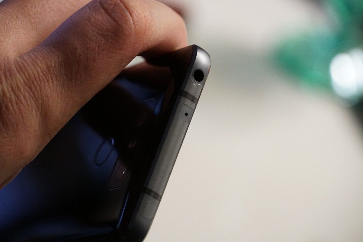 LG G6 with the Qualcomm Snapdragon 835: First Look at a Prototype