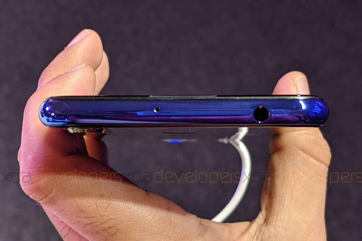 LG W10 and LG W30 Hands-on: Triple cameras on a budget