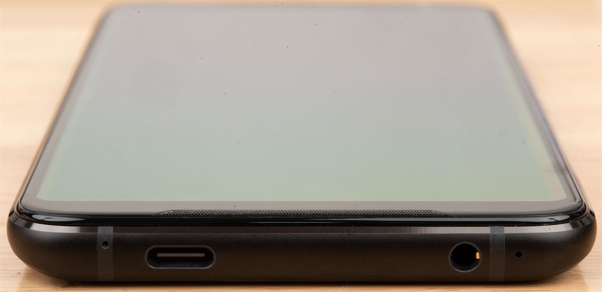 ASUS ROG Phone II is here with 120Hz OLED and Snapdragon 855 Plus