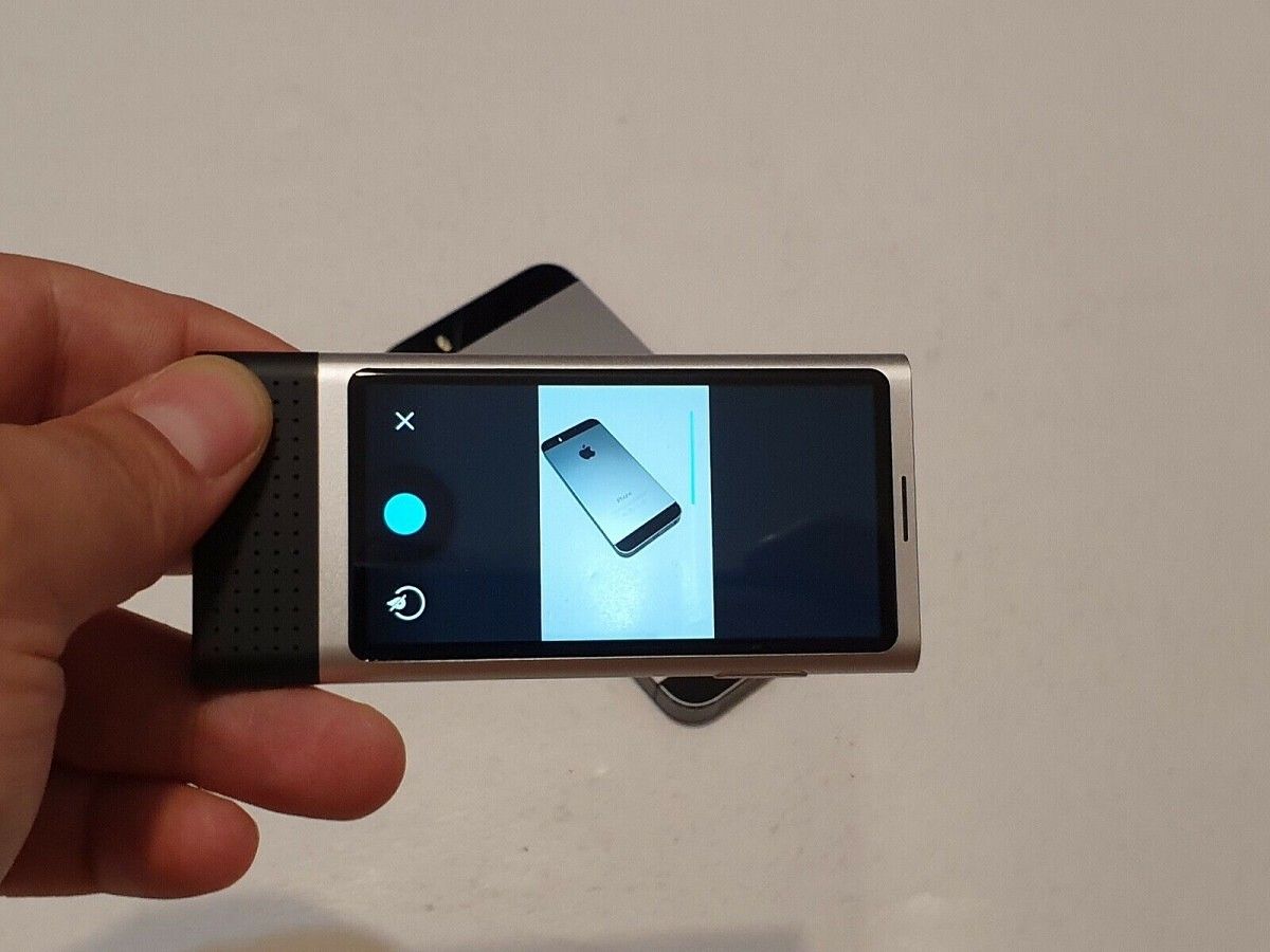 A prototype of an unreleased Nokia Android phone shows up on eBay