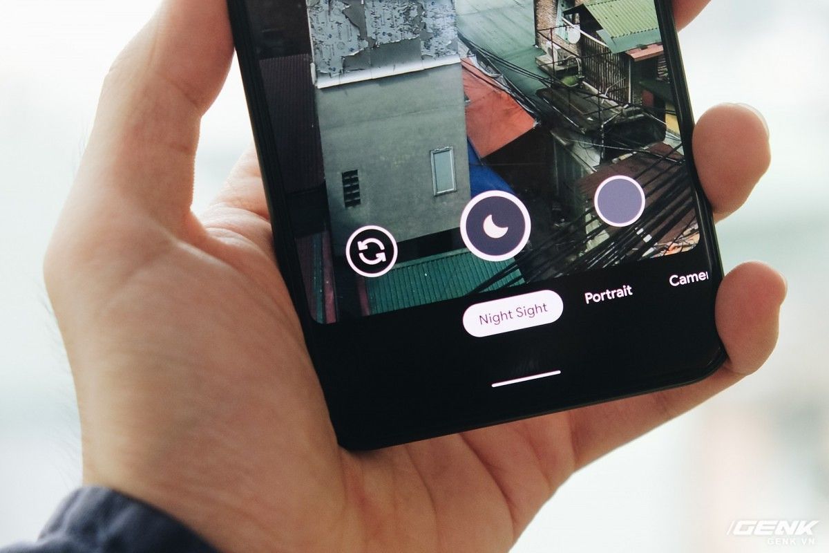Pixel 4 hands-on video shows off Pixel Themes and new Assistant UI?