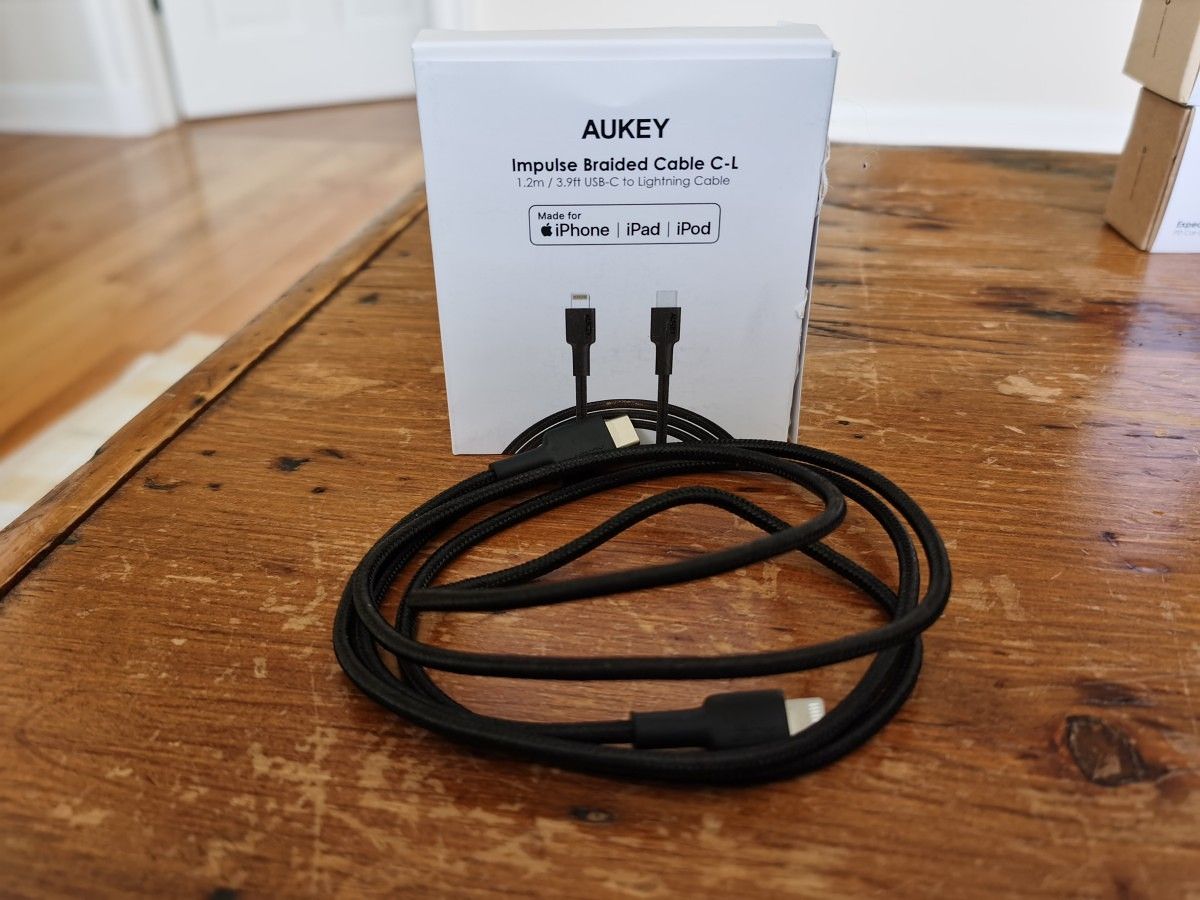 Accessories Review: Aukey and RAVPower Chargers, Cables, Power Banks ...