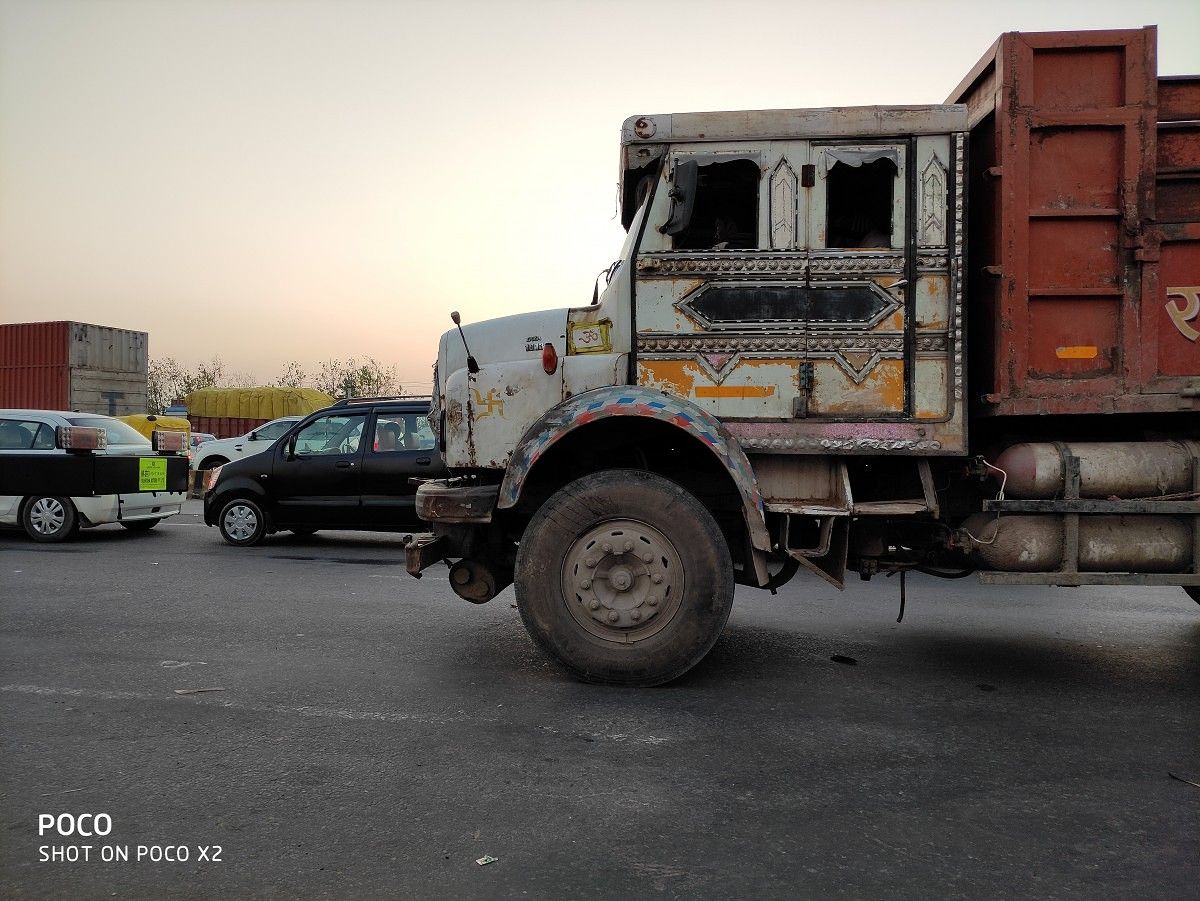 POCO X2 First Impressions: 120Hz display, 64MP quad cameras, more