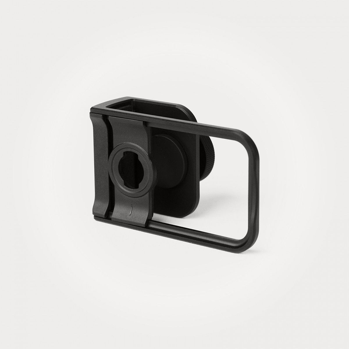 Moment's new mount lets you use Moment lenses on any Android phone