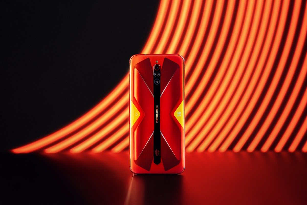Red Magic 5G is getting a new "Hot Rod Red" color option