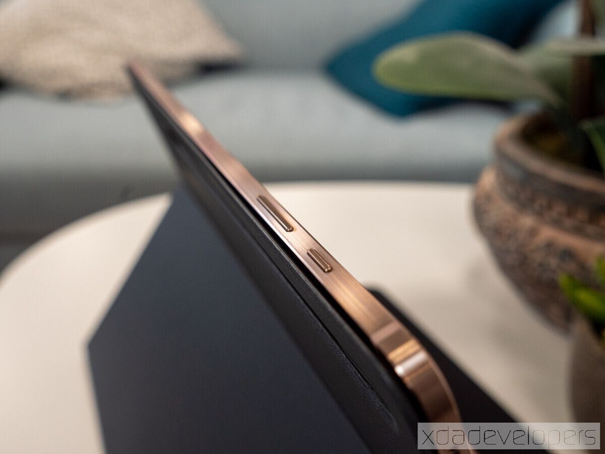 Samsung Galaxy Tab S7 Plus 5G First Impressions: a visually ...