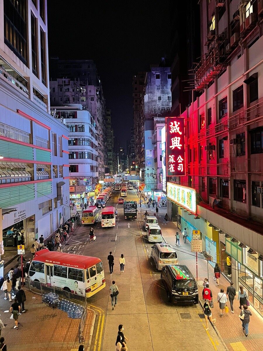 Apple iPhone 12 Pro Max Hands-on: Big Phone, Big Improvements?