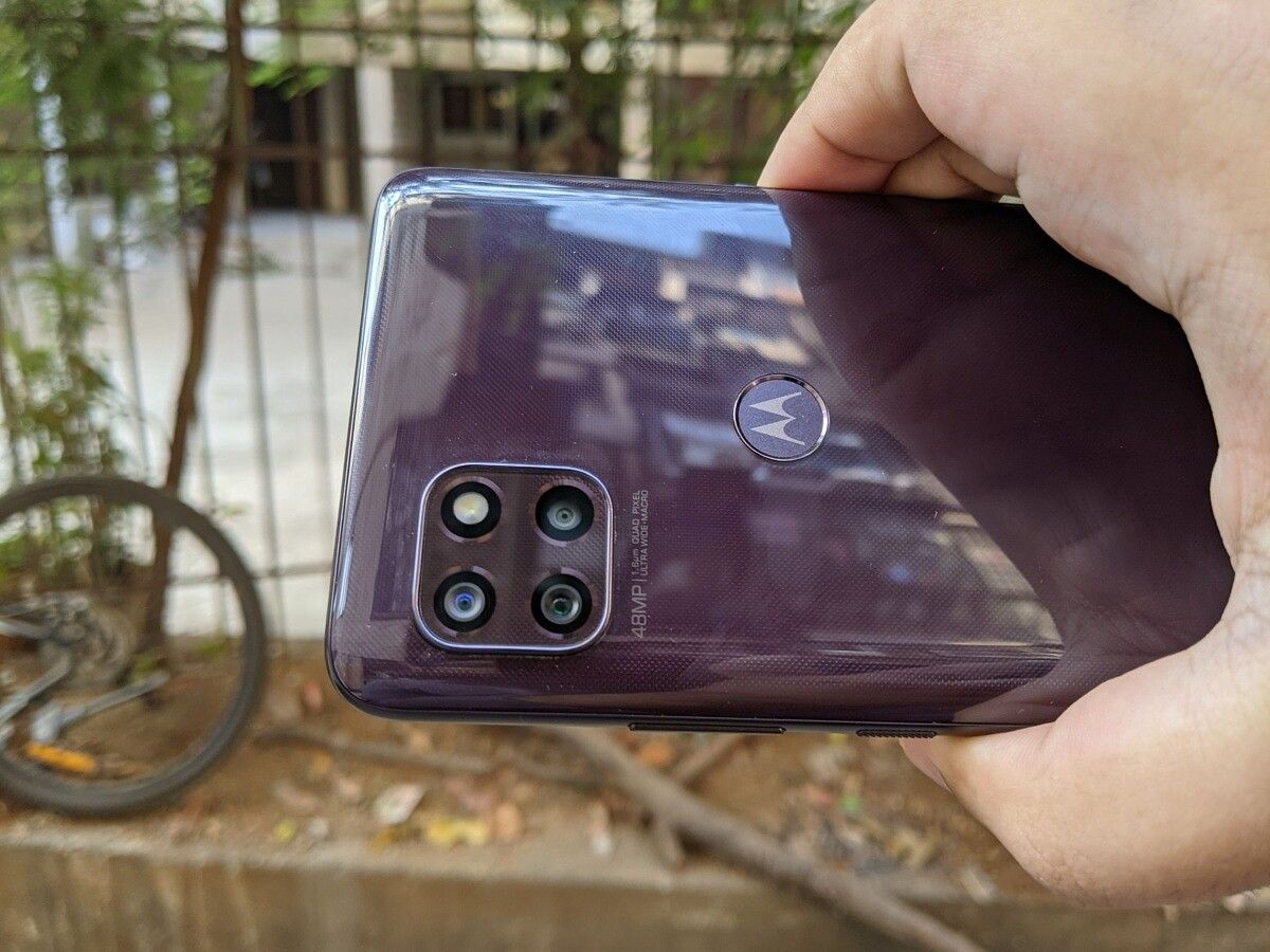 Moto G 5G Review: A 5G Phone Goes Back to the Basics