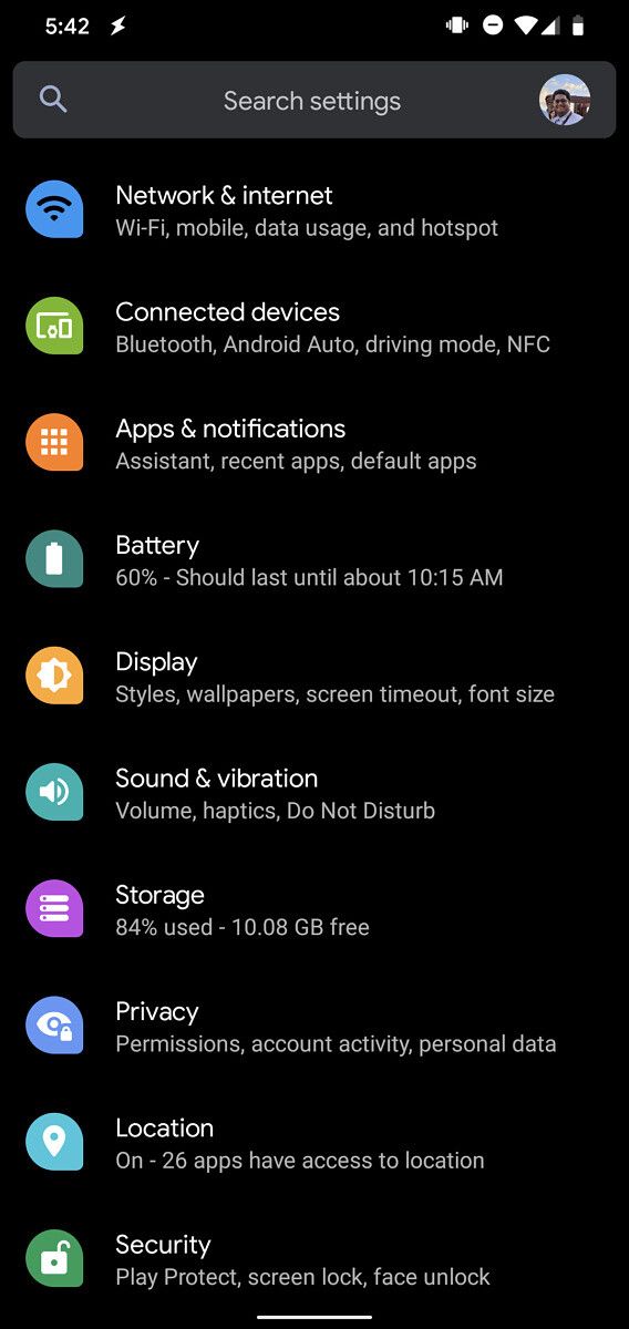 Android 12 DP2 New Features: Lighter dark theme, one-handed mode