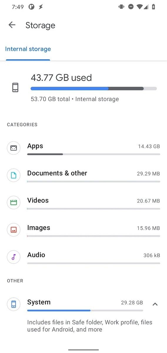 The latest Files by Google update introduces a new Favorites folder