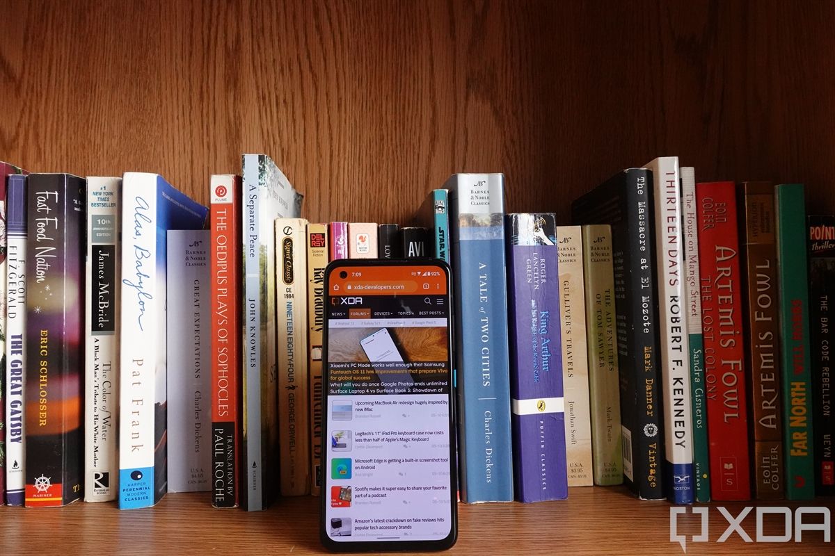 ASUS ZenFone 8 Review: The Best Small Phone of 2021