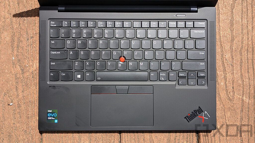 Lenovo ThinkPad X1 Carbon Review: A winner with big improvements