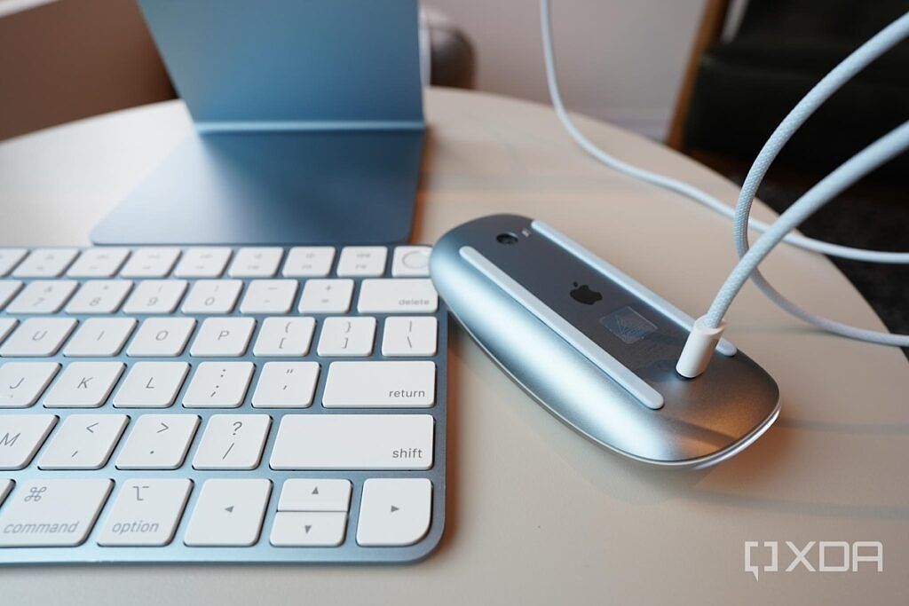 iMac color-matched Magic Mouse and Keyboard Review