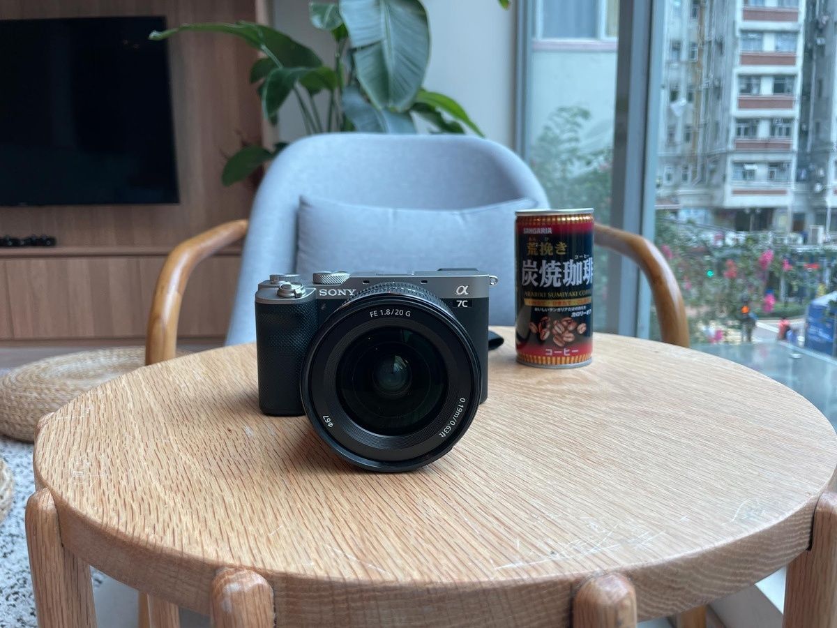 How does the Sharp Aquos R6's 1-inch camera sensor stack up against the ...