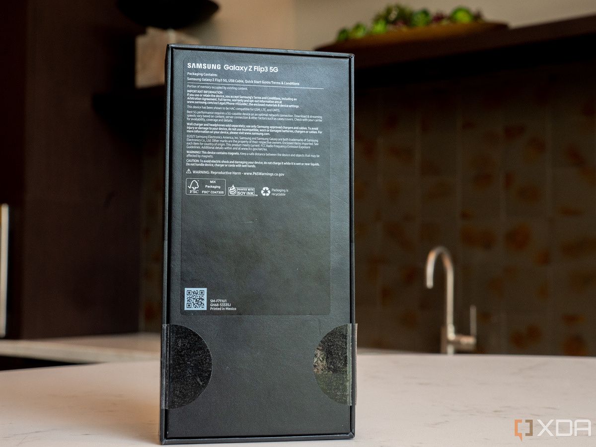 Samsung Galaxy Z Flip 3 Unboxing: What's in the box?
