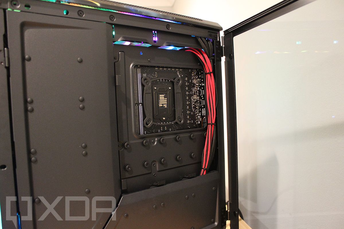 CybertronPC CLX Ra Gaming PC review: This is what a $7,000 gaming tower ...