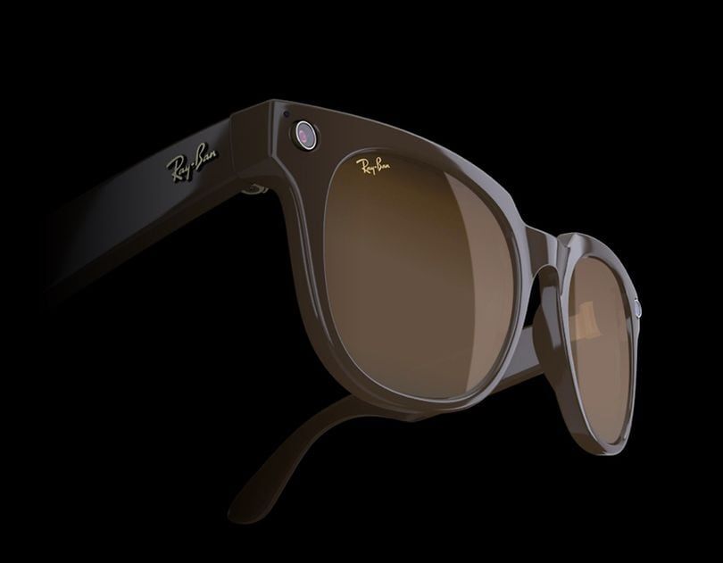 Facebook's smart glasses have a built-in camera and Ray-Ban branding
