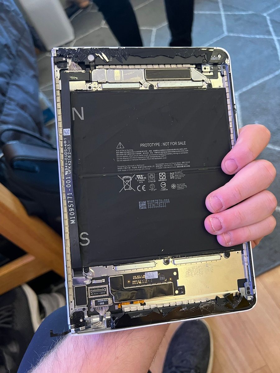 This is what the Surface Neo would have looked like in real life