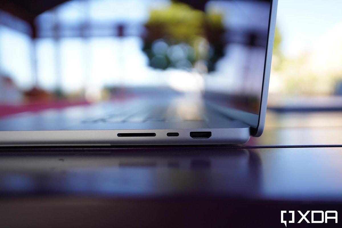 MacBook Pro 16 (2021) Review: The Apple M1 Max is made for Pros