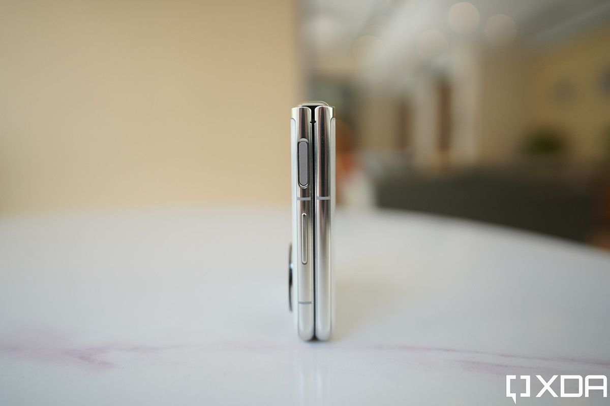 Huawei P50 Pocket Review: Galaxy Z Flip 3, but make it chic and pricey