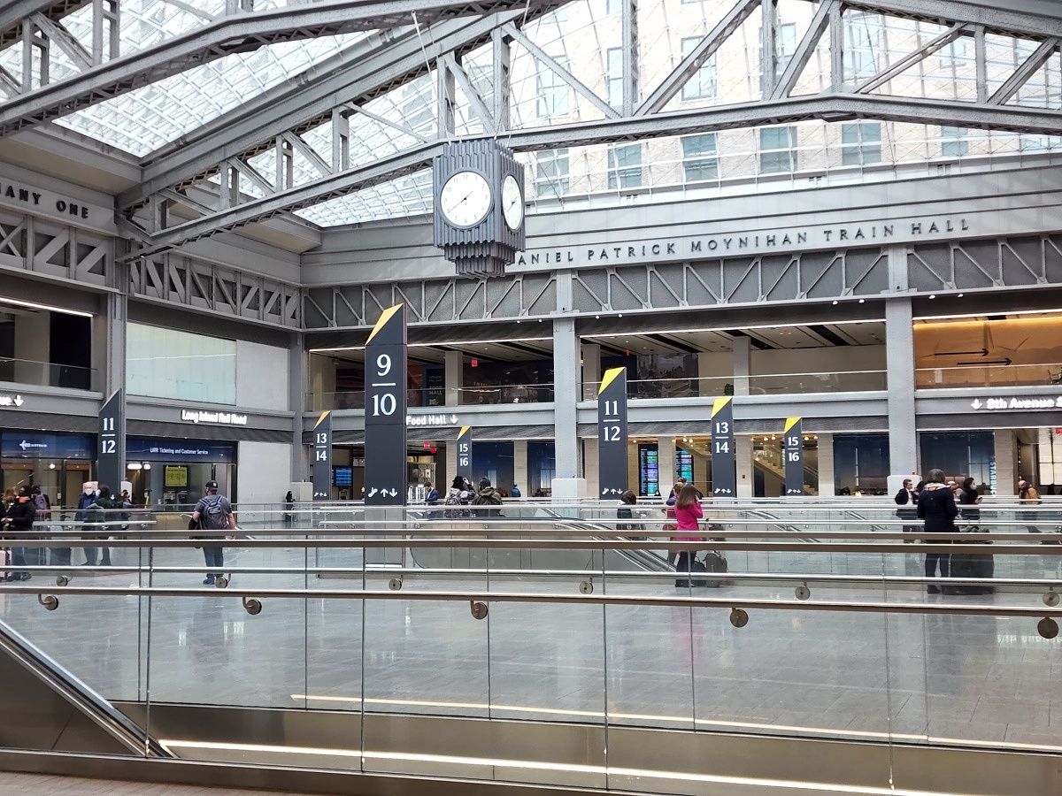 Samsung Galaxy S22 Ultra Review: A phenomenal 5-star smartphone