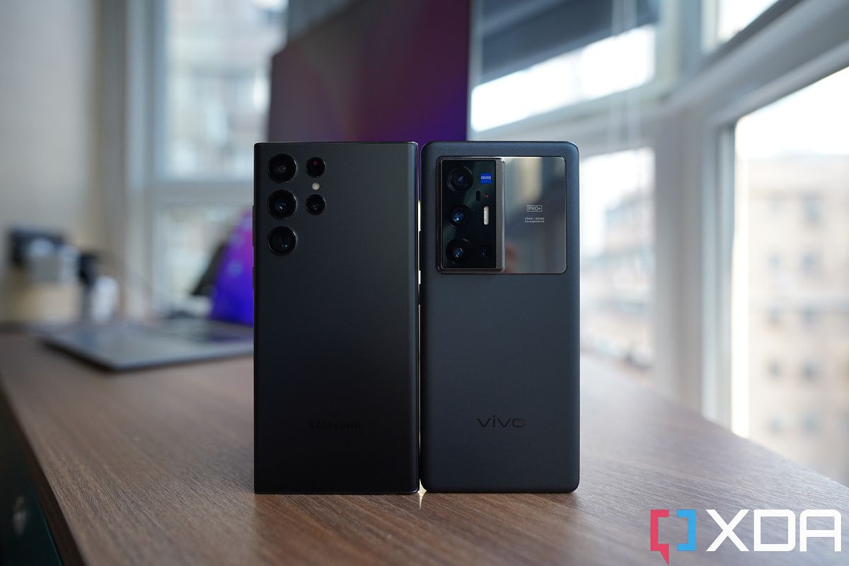 Samsung Galaxy S22 Ultra vs Vivo X70 Pro Plus: Battle of two epic ...