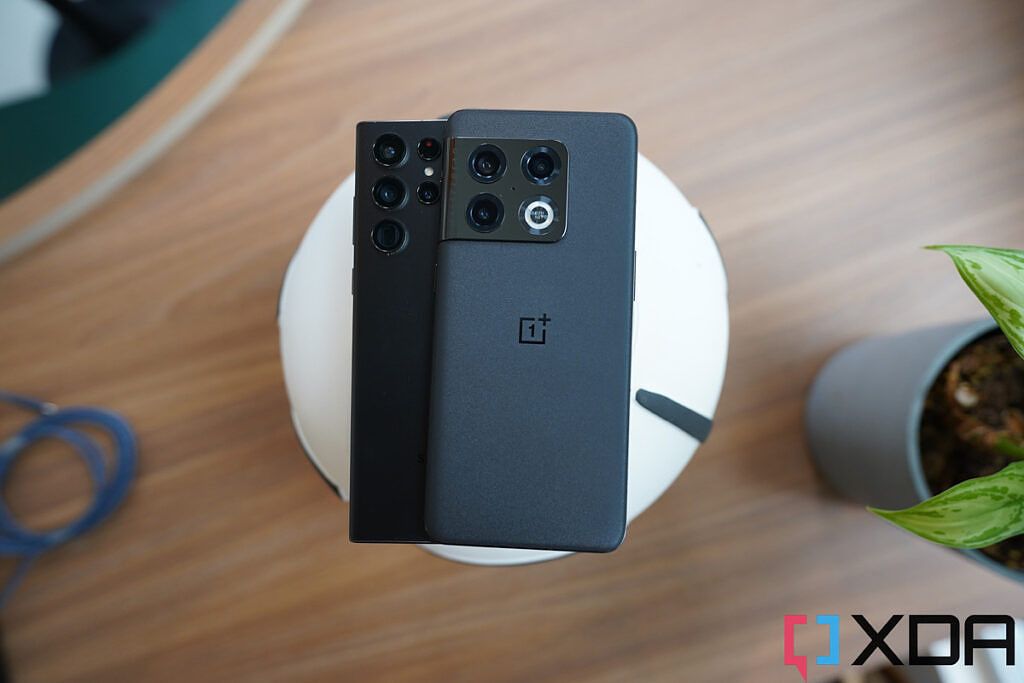 Samsung Galaxy S22 Ultra vs OnePlus 10 Pro: The best of Samsung takes ...