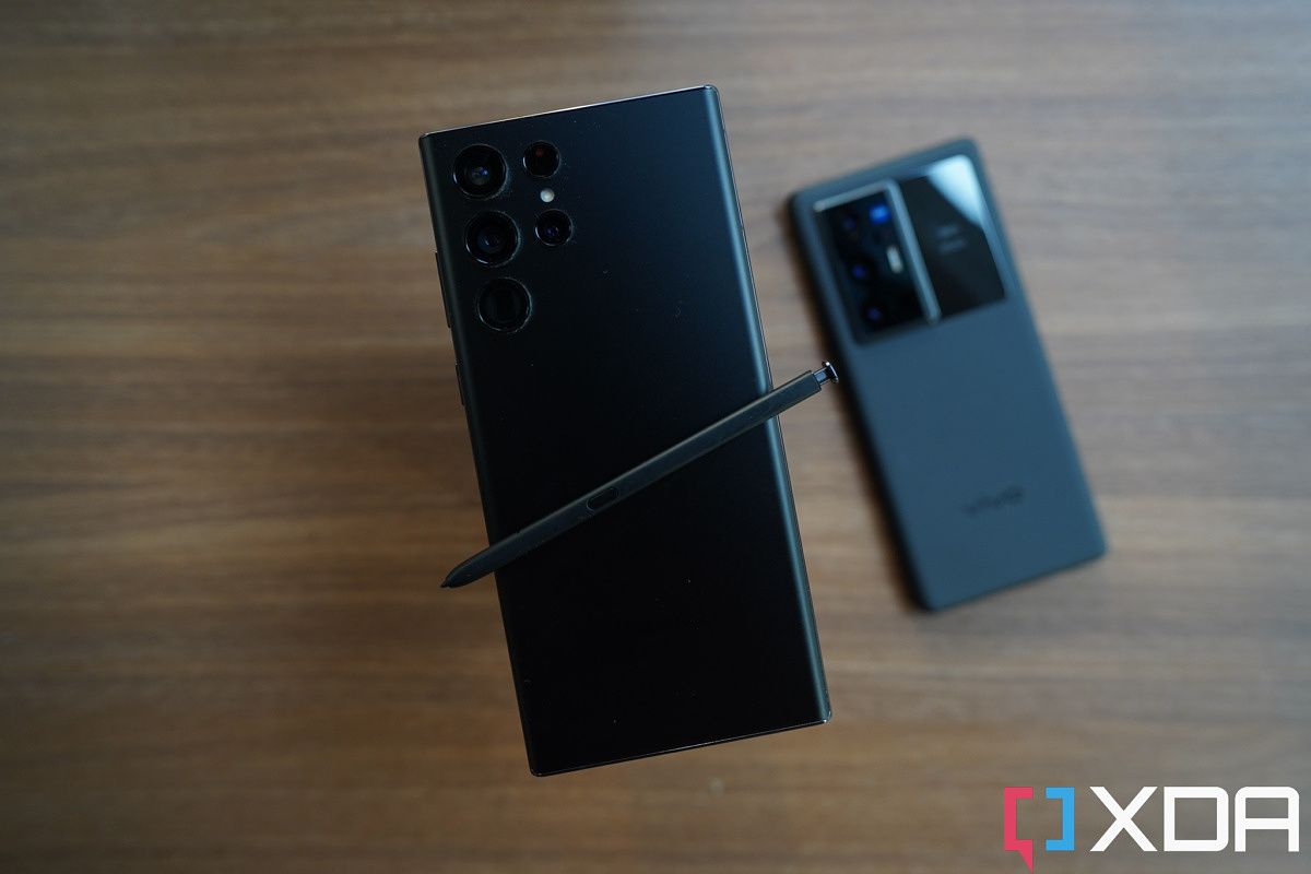 Samsung Galaxy S22 Ultra vs Vivo X70 Pro Plus: Battle of two epic ...