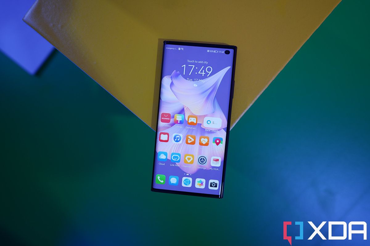 Huawei Mate Xs 2 Hands-On: The lightest large foldable yet