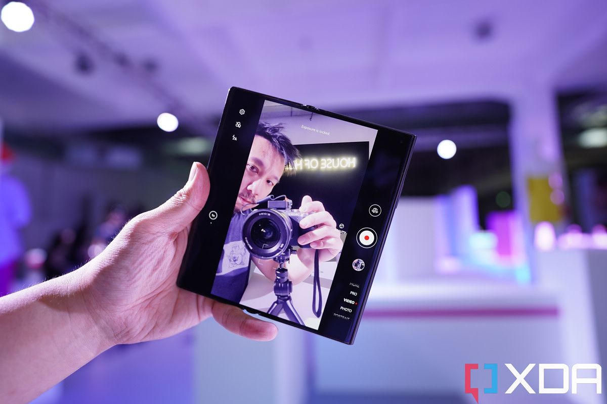 Huawei Mate Xs 2 Hands-On: The lightest large foldable yet