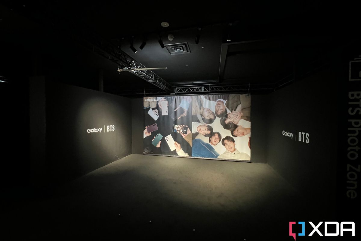 I checked out Samsung's 'Galaxy Harajuku' flagship store in Japan, and ...