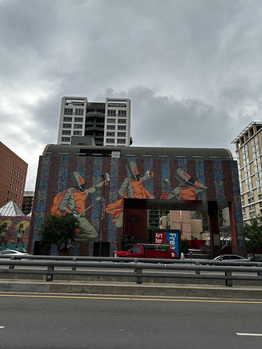 Google Pixel 7 review: Pixel hardware finally gets great enough to ...