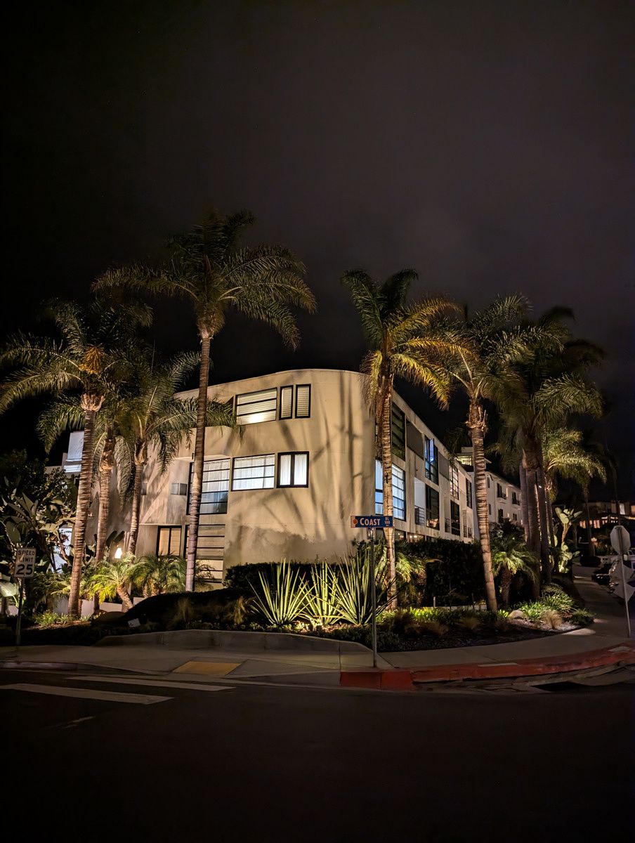 Google Pixel 7 review: Pixel hardware finally gets great enough to ...