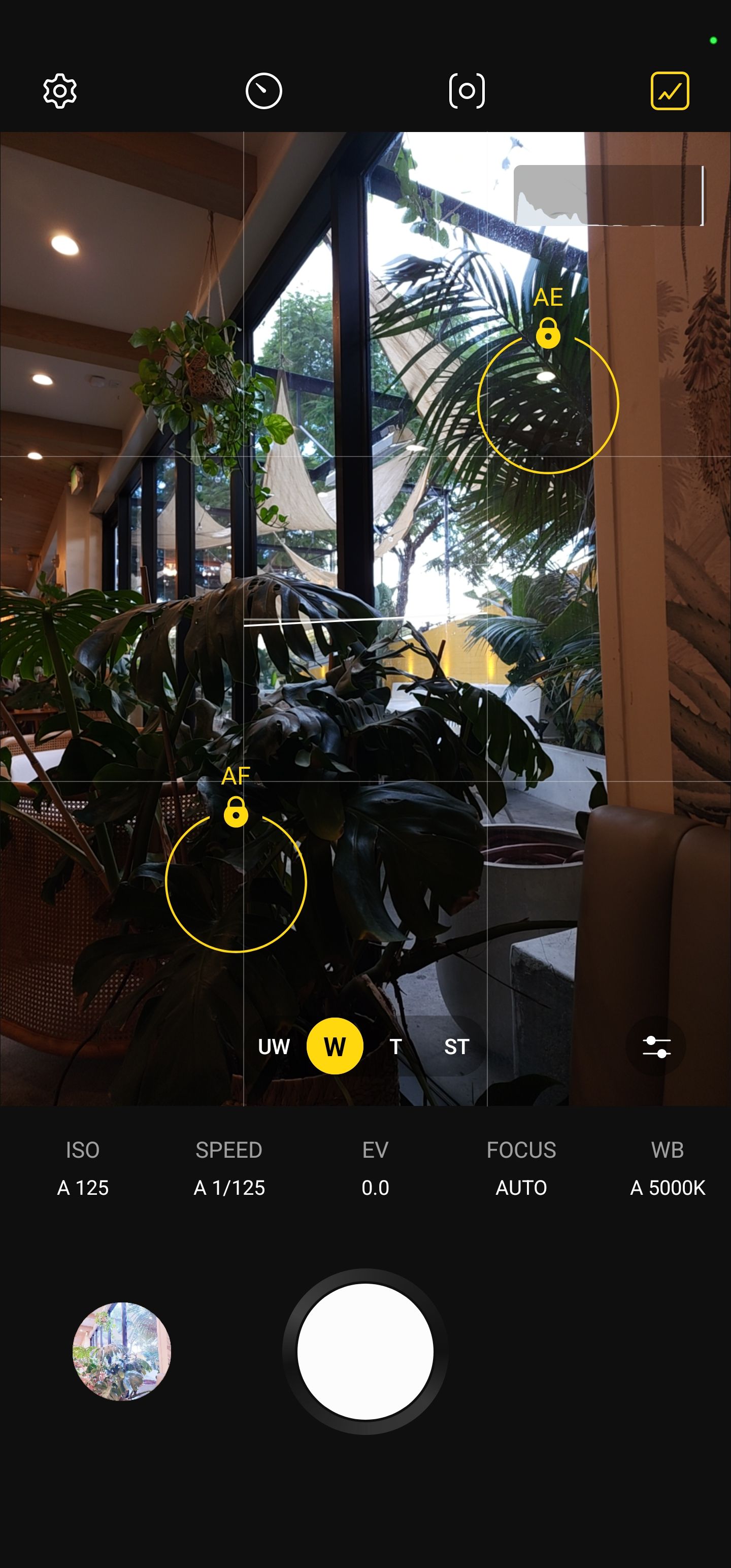 How to shoot better photos with Samsung's Expert RAW app