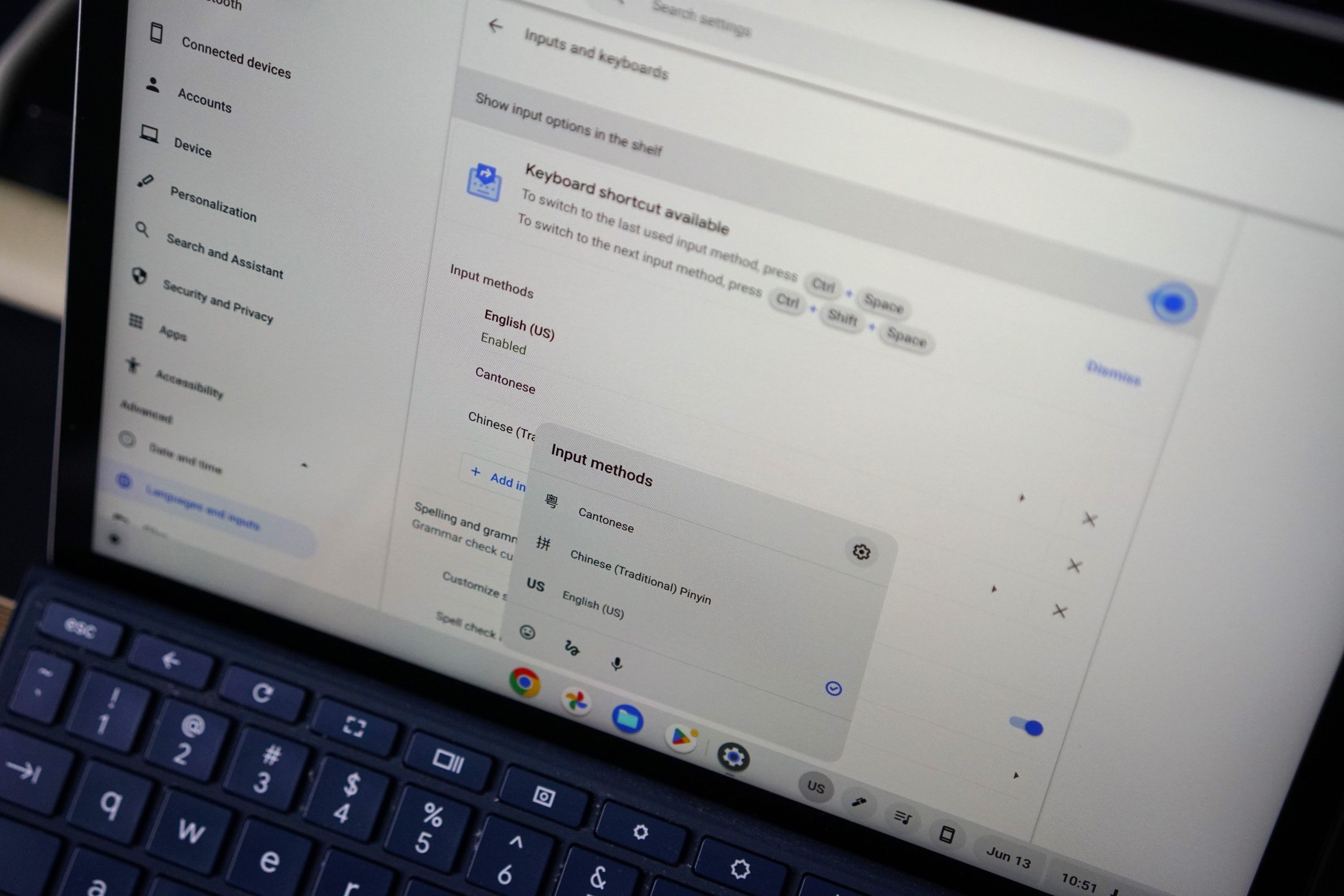 How to change the keyboard language on a Chromebook