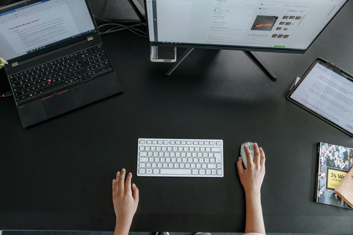 Cherry launches two new wireless keyboards for mobile and office working