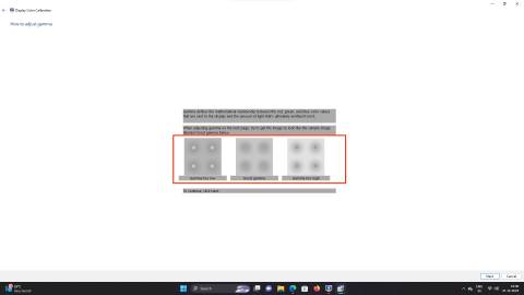 How to fix a yellow screen on Windows 11