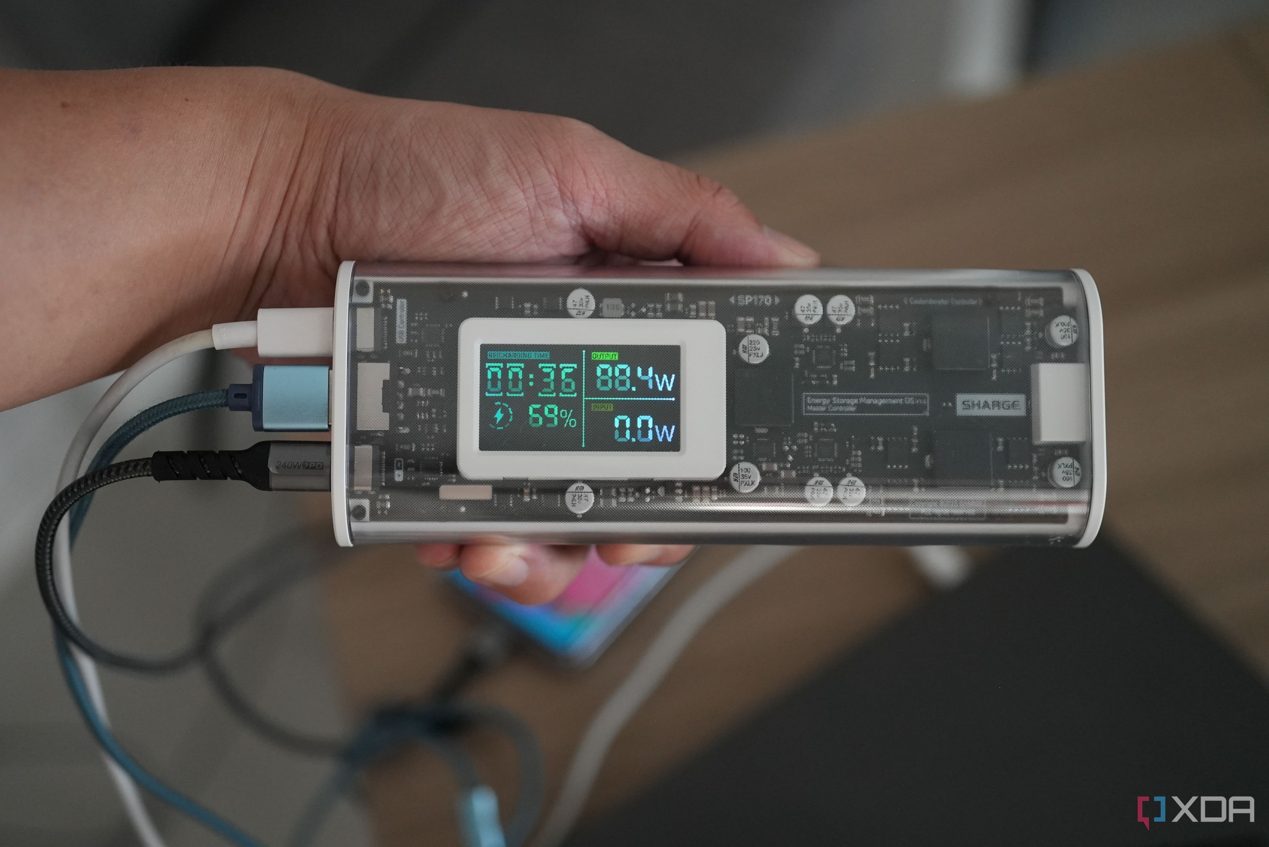 Shargeek 170 power bank review: Stylish do-it-all battery pack