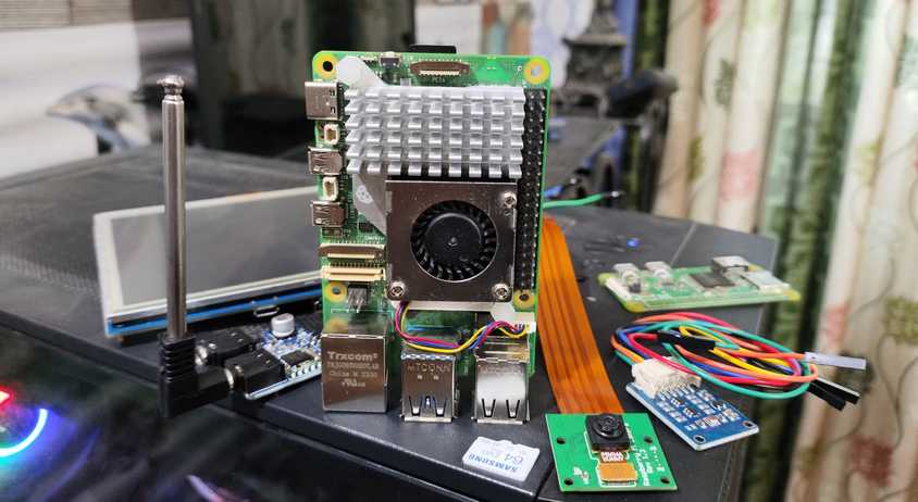 I Built A Wireless Android Auto Dongle With Just A Raspberry Pi Zero 2 W