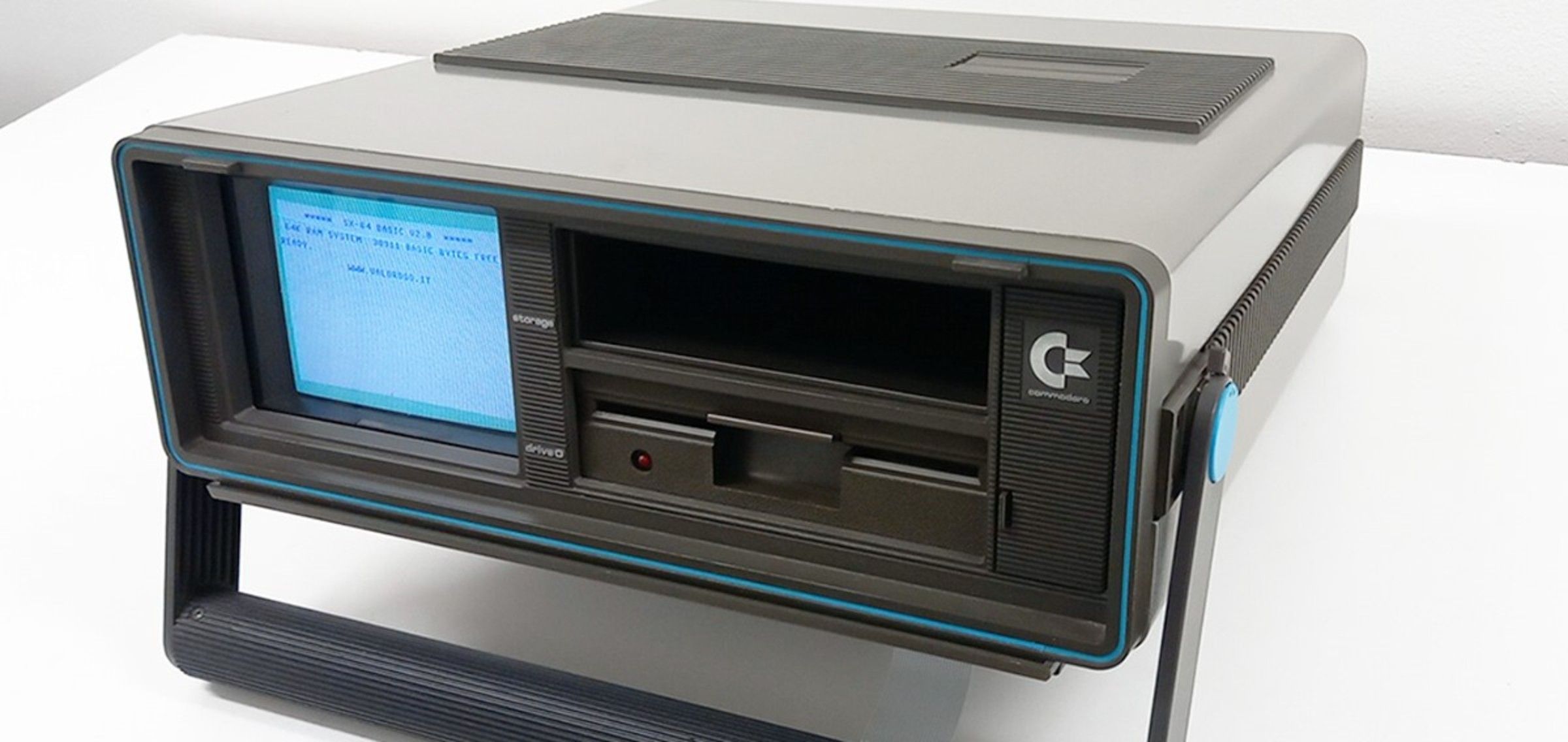 8 groundbreaking laptops that changed the game