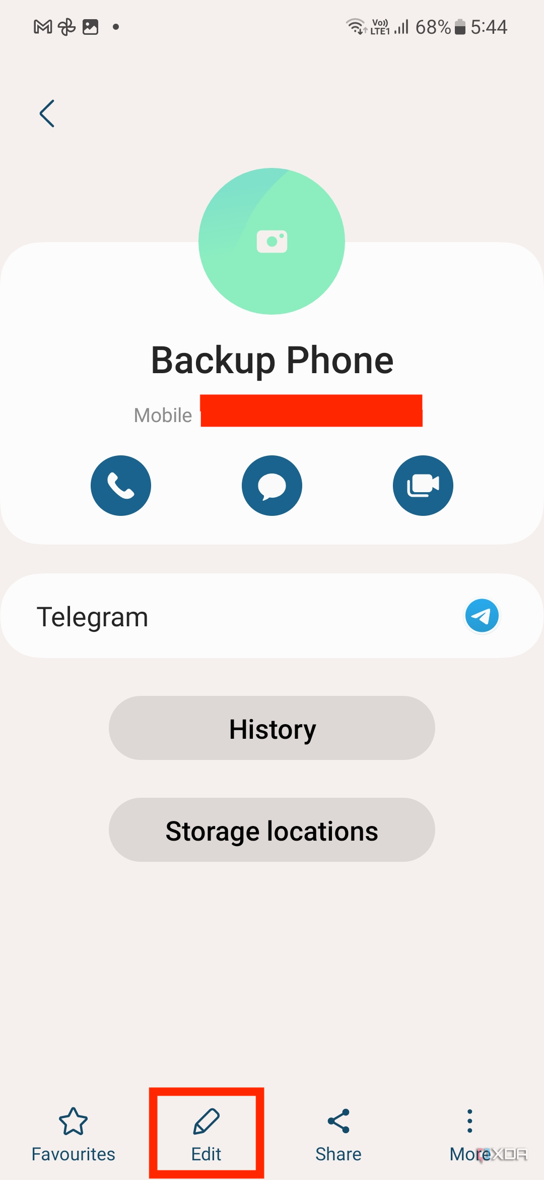 How to set a custom call background for your contacts on a Samsung device