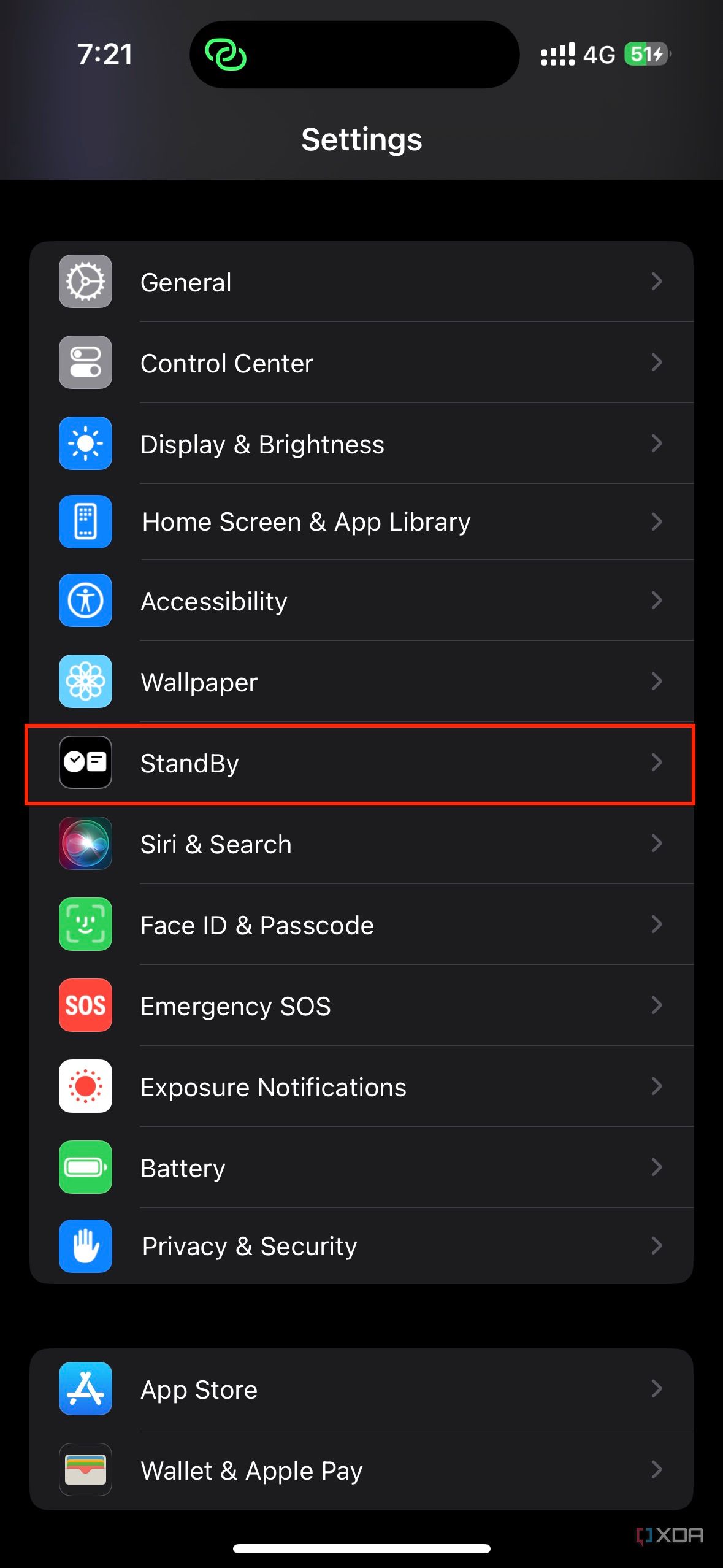 How to set up and use StandBy mode on iOS 17