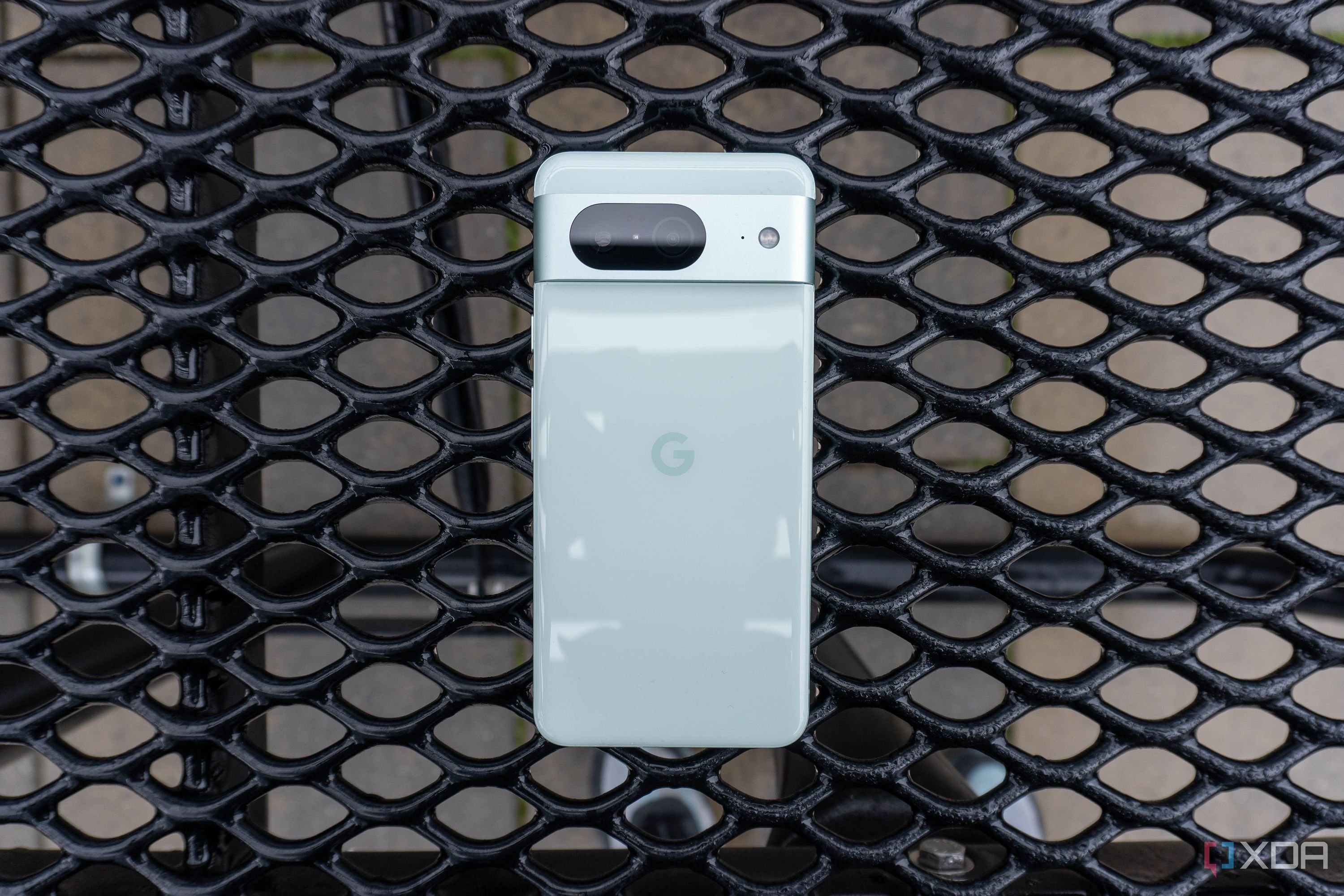Google's newest Pixel Feature Drop makes call transcriptions on your ...