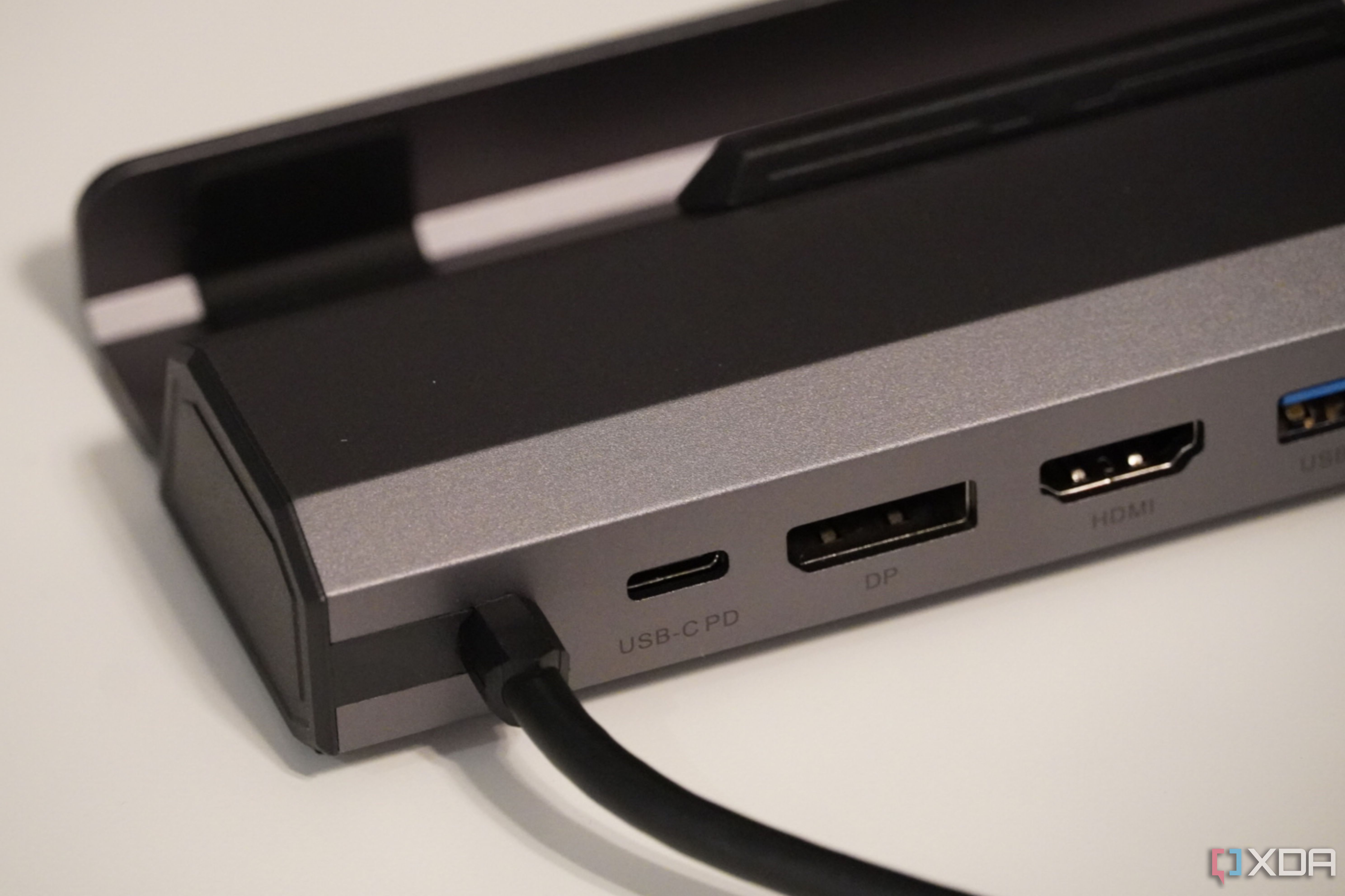 Jsaux 7-in-1 docking station review: A great starter dock for your gaming handheld