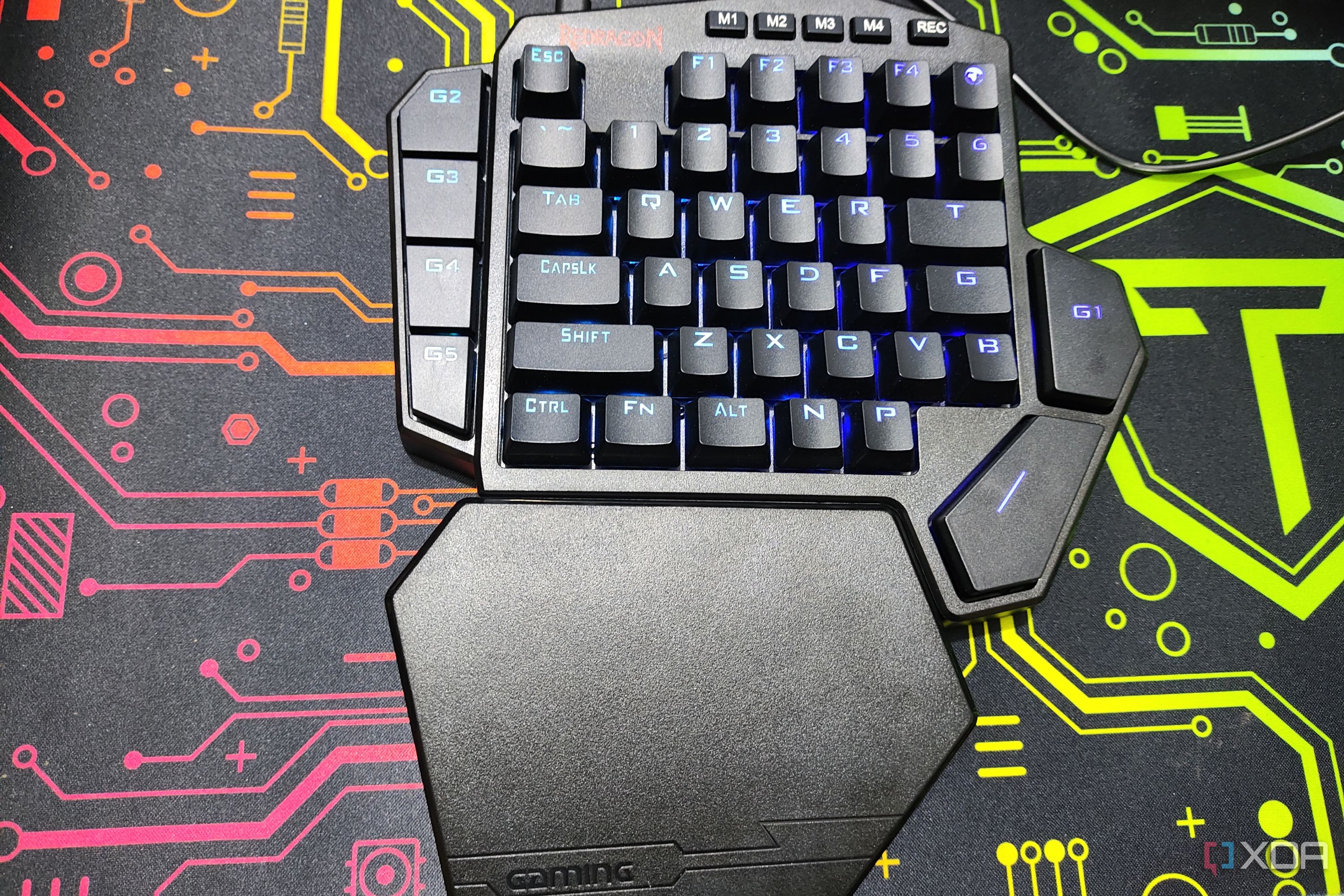 Redragon K585 DITI review: An affordable one-handed keyboard for ...